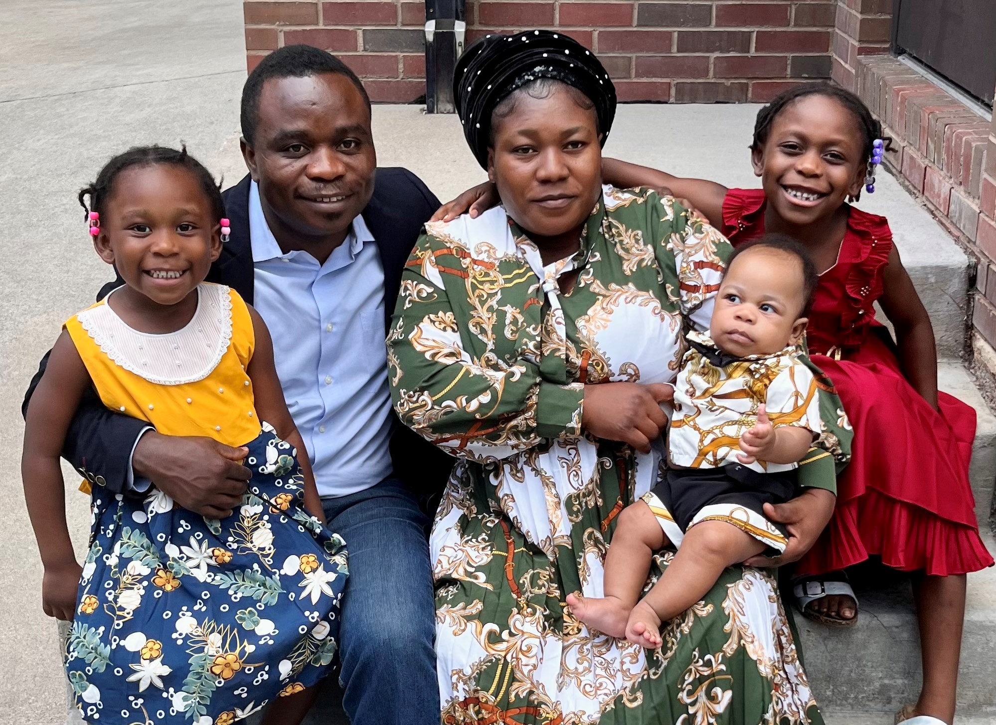 Sabuni, Ndulu - Missions Door